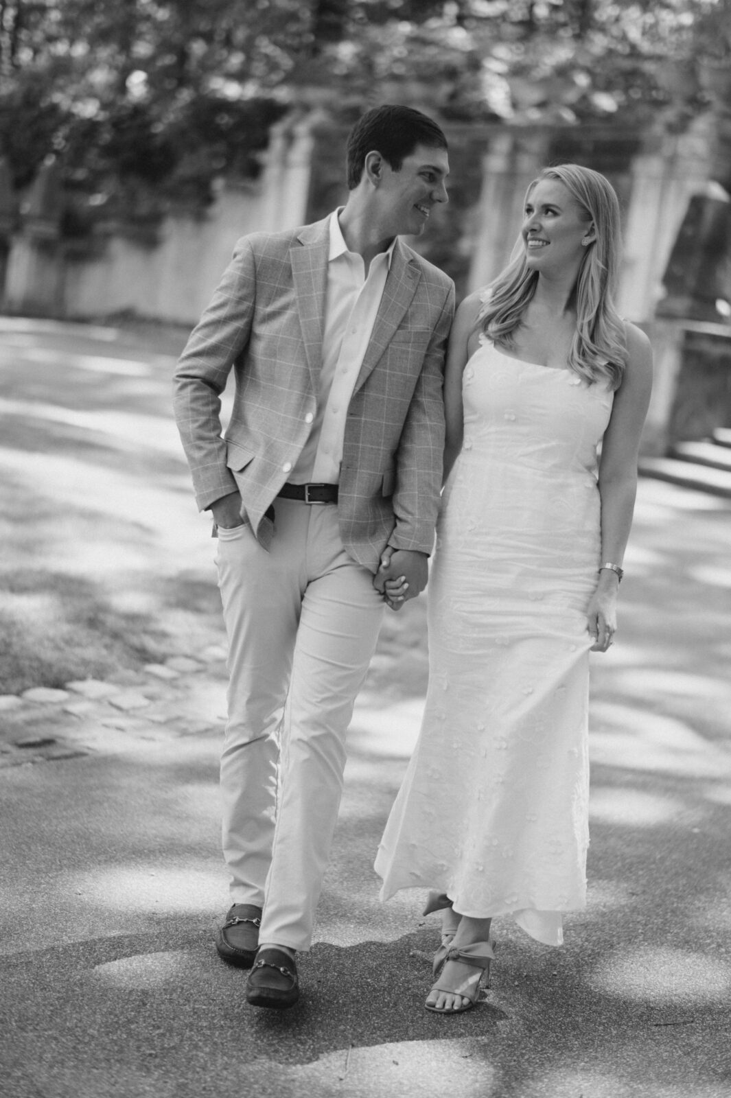 Autumn + Cole / Swan House Engagement | Hannah Miller Photography