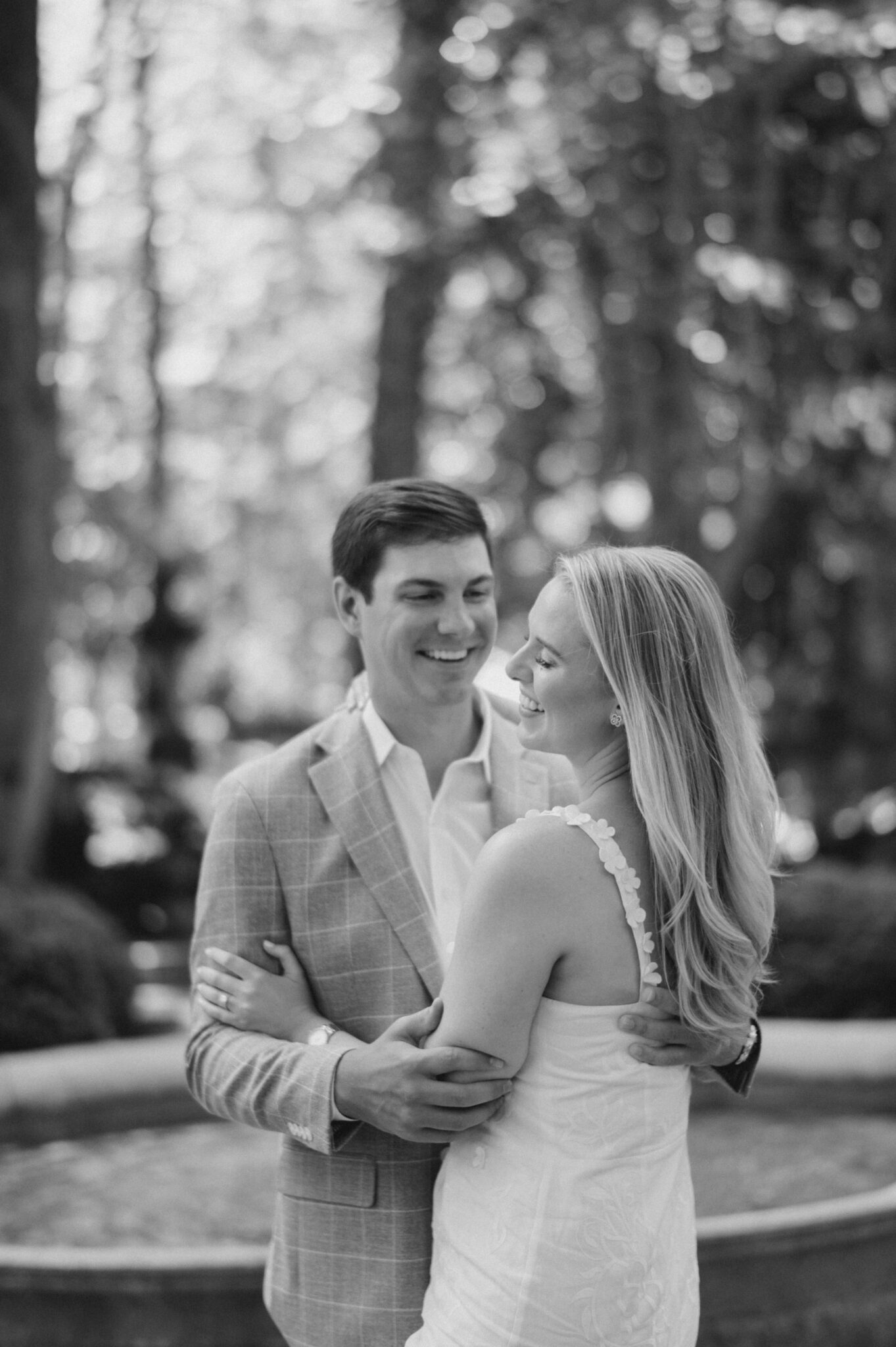Autumn + Cole / Swan House Engagement | Hannah Miller Photography