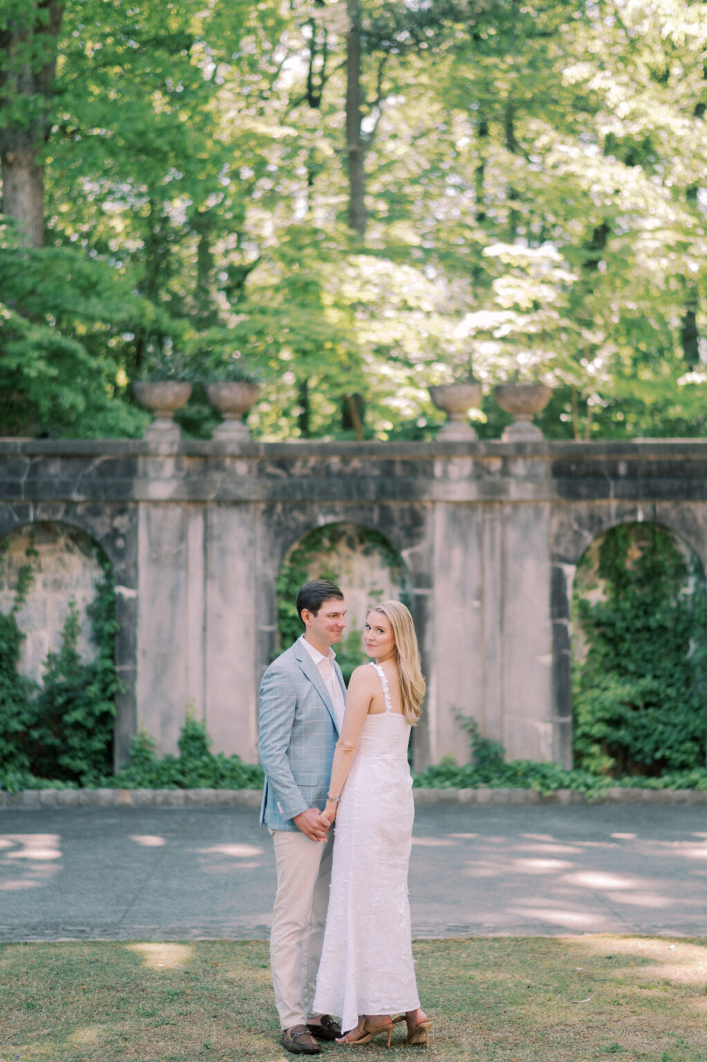 Autumn + Cole / Swan House Engagement | Hannah Miller Photography